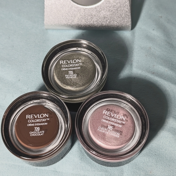 Revlon | Makeup | Creme Eyeshadow Trio | Poshmark
